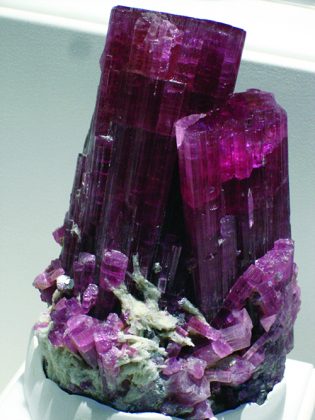 Pink Tourmaline & Fossils in San Diego - Rock & Gem Magazine