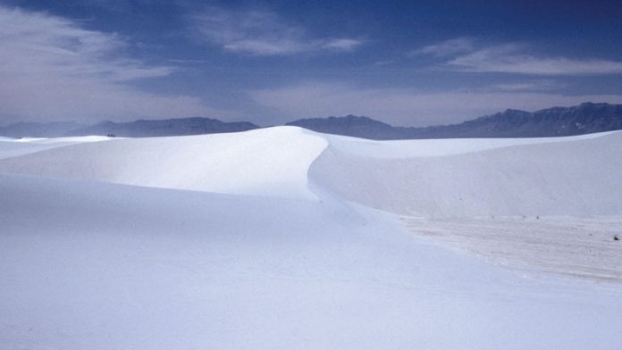 Versatile Gypsum Minerals - Rock & Gem Magazine