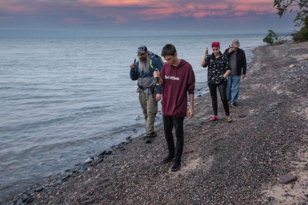 On the Hunt for Yooperlites - Rock & Gem Magazine