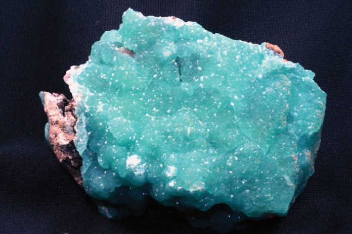 Calamine: An Anti-Itch Mineral - Rock & Gem Magazine