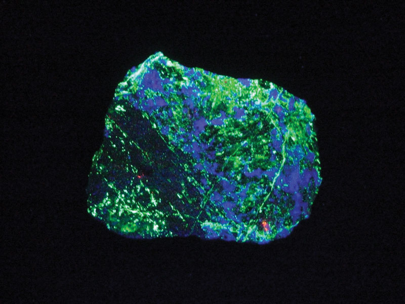 Fluorescent Minerals 101 - Rock & Gem Magazine