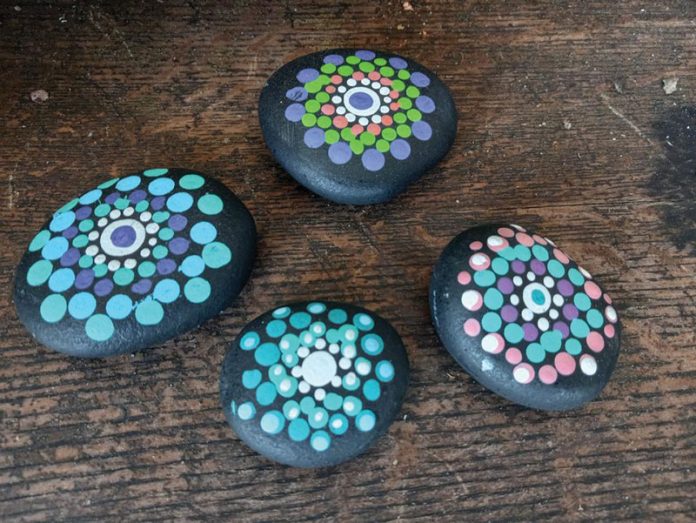 Are Pet Rocks Still Sold? - Rock & Gem Magazine