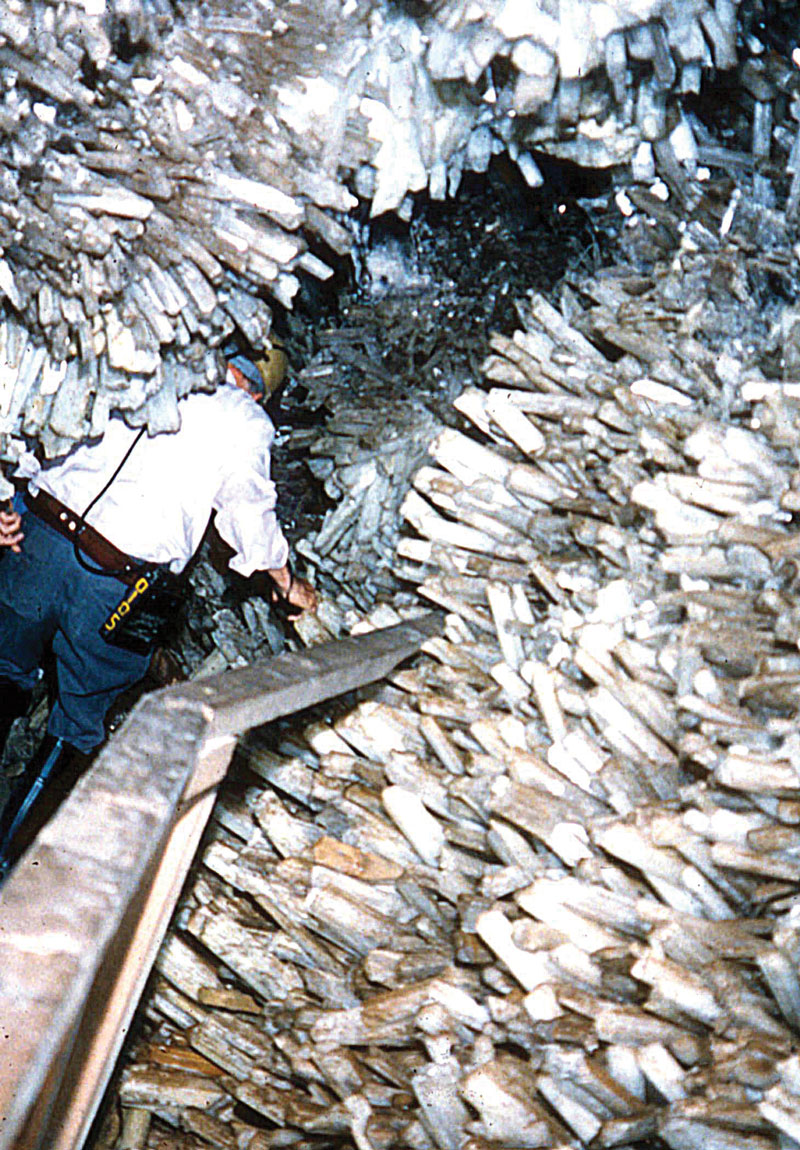 Finding Giant Selenite Crystals - Rock & Gem Magazine