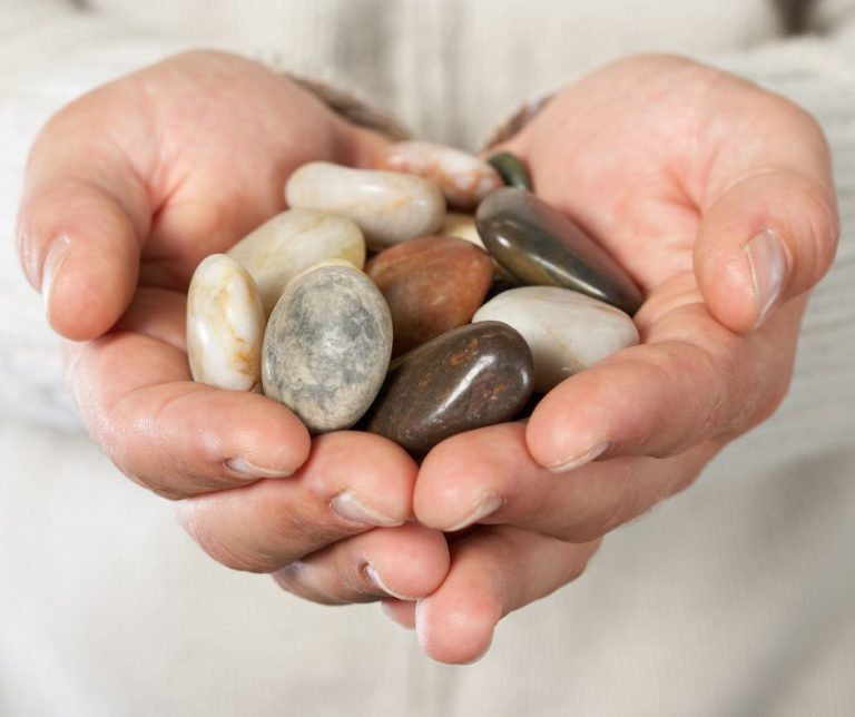 How to Polish Rocks by Hand - Rock & Gem Magazine