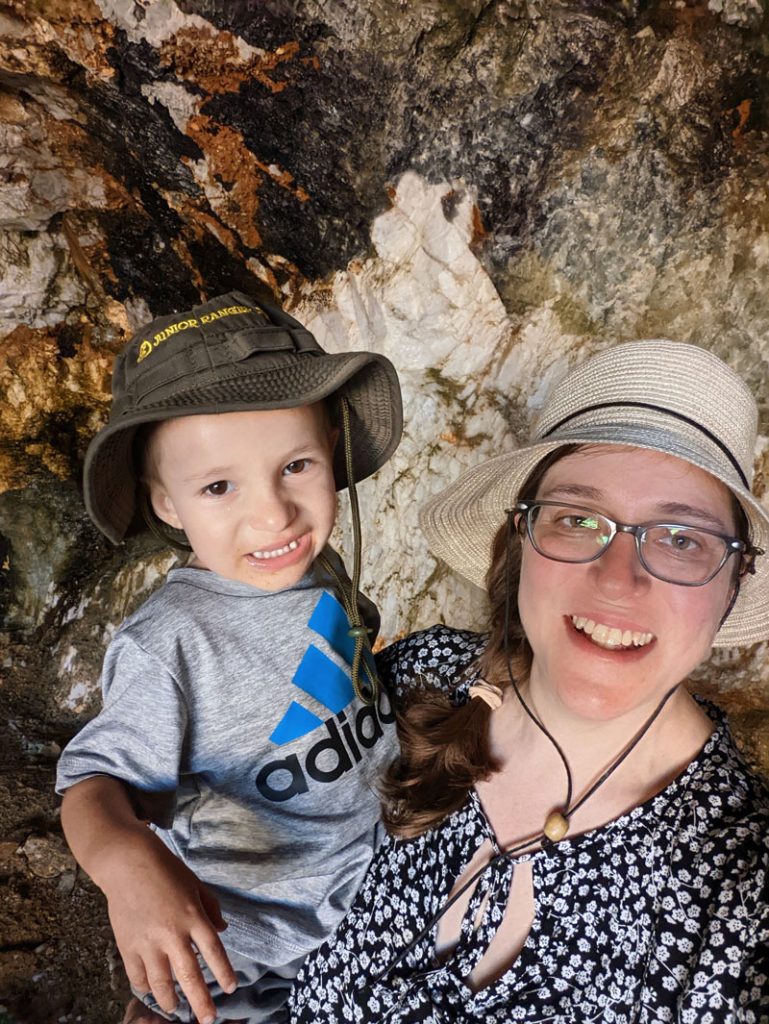 Rockhounding Women - Rock & Gem Magazine