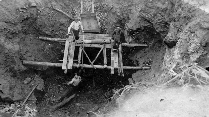 The Spruce Pine, NC Mining District - Rock & Gem Magazine