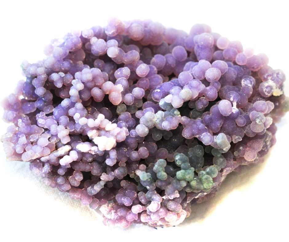 Grape Agate: A Food Look-Alike Mineral - Rock & Gem Magazine