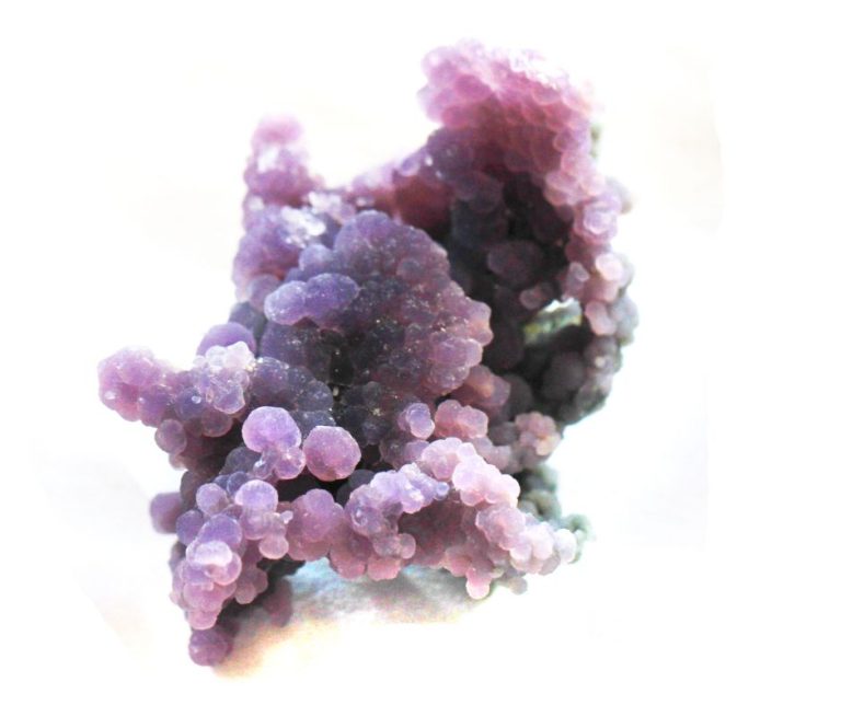 Grape Agate: A Food Look-Alike Mineral - Rock & Gem Magazine