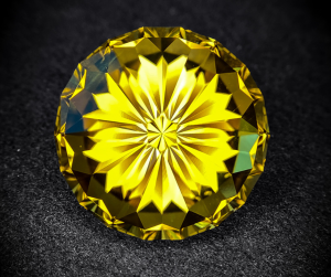 How to Cut Gemstones to Reflect Light - Rock & Gem Magazine