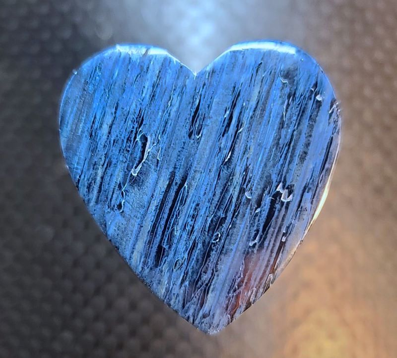 Rhodusite: What to Cut - Rock & Gem Magazine