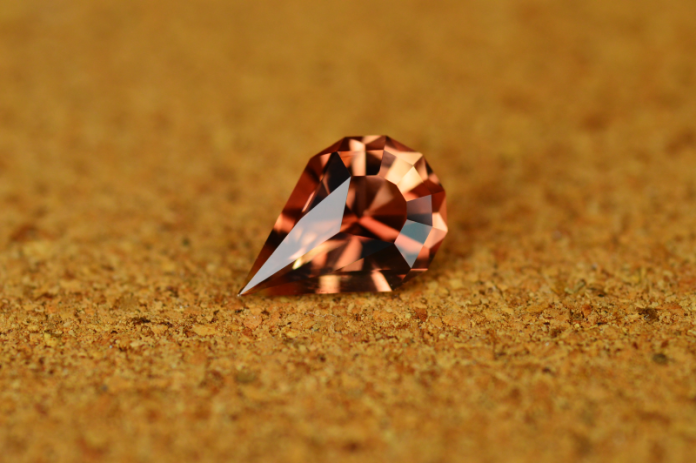 ULTRA TEC Faceting Machines: At the Forefront - Rock & Gem Magazine