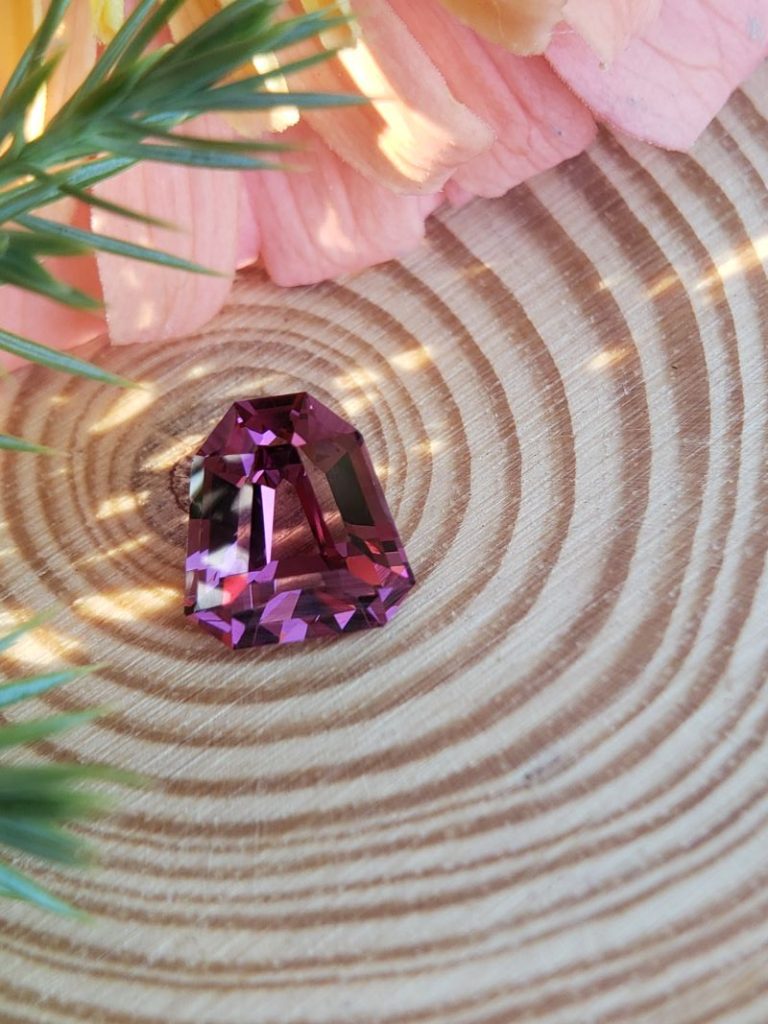 ULTRA TEC Faceting Machines: At the Forefront - Rock & Gem Magazine