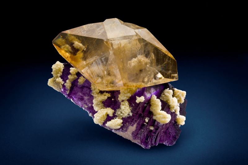 Mineral Collectors & Lapidary Artists - Rock & Gem Magazine