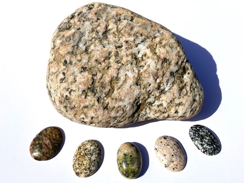 A Guide to Ventura Beach Rock Collecting - Rock & Gem Magazine