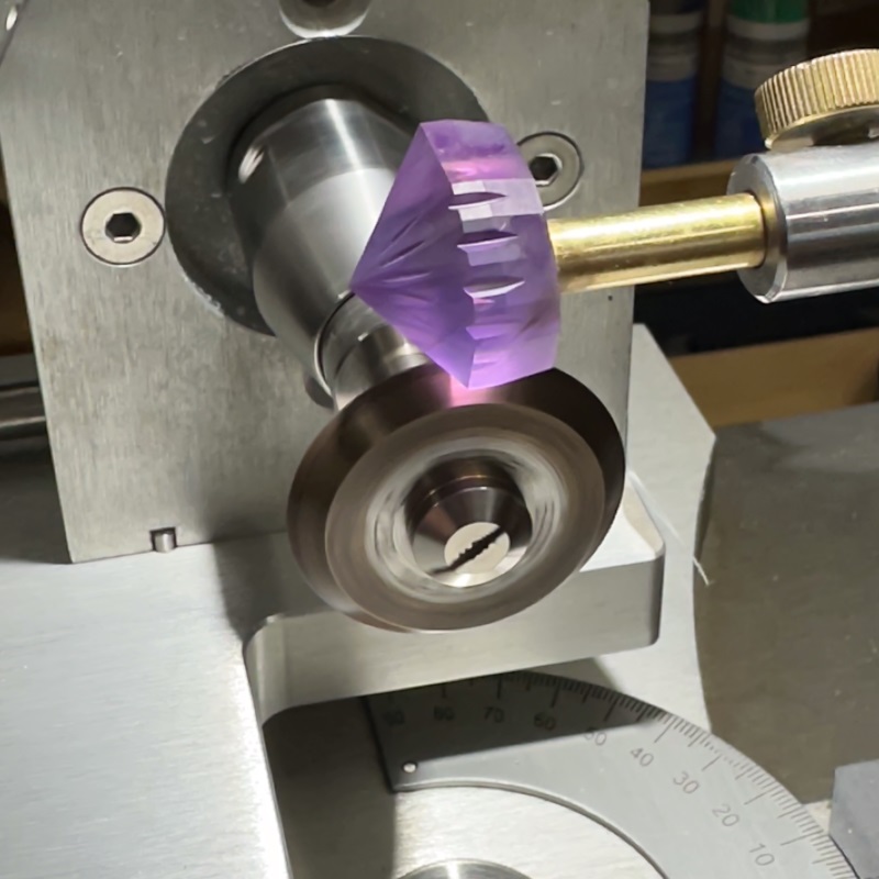 ARTICLE: Concave Faceting Gemstones - ULTRA TEC Faceting