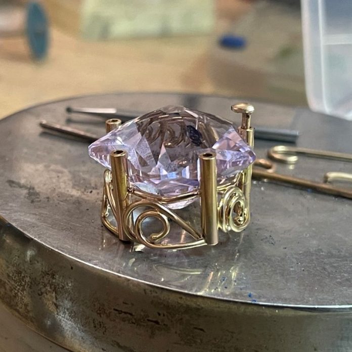 Gemstone Setting: Cutting Edge Techniques - Rock & Gem Magazine