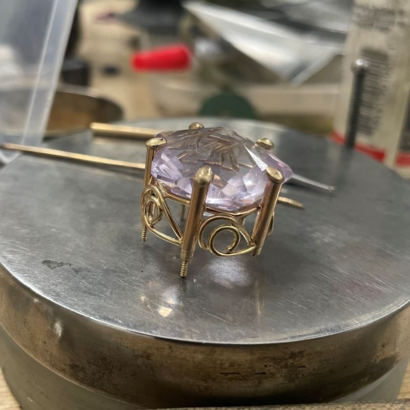 Gemstone Setting: Cutting Edge Techniques - Rock & Gem Magazine