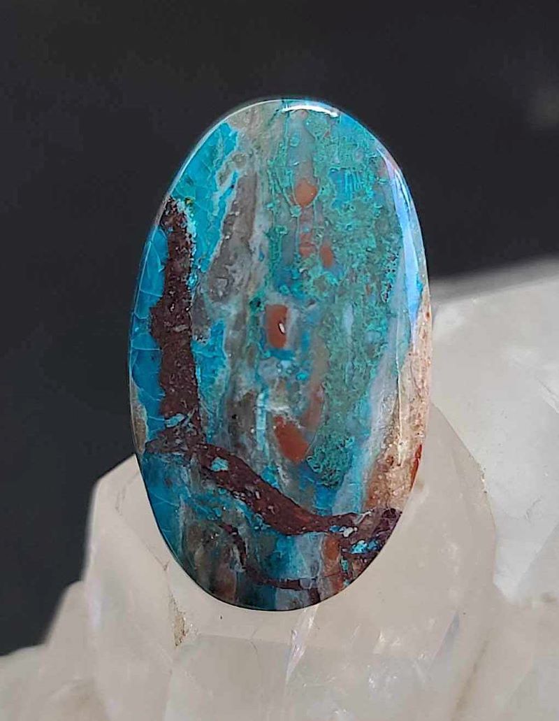 Rowley Mine Chrysocolla: What to Cut - Rock & Gem Magazine