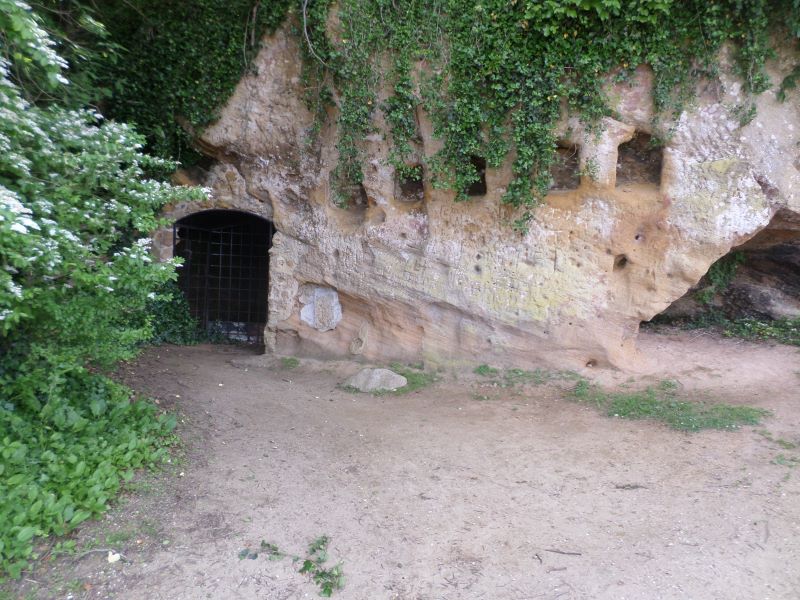 Exploring Cornwallis’ Cave - Rock & Gem Magazine