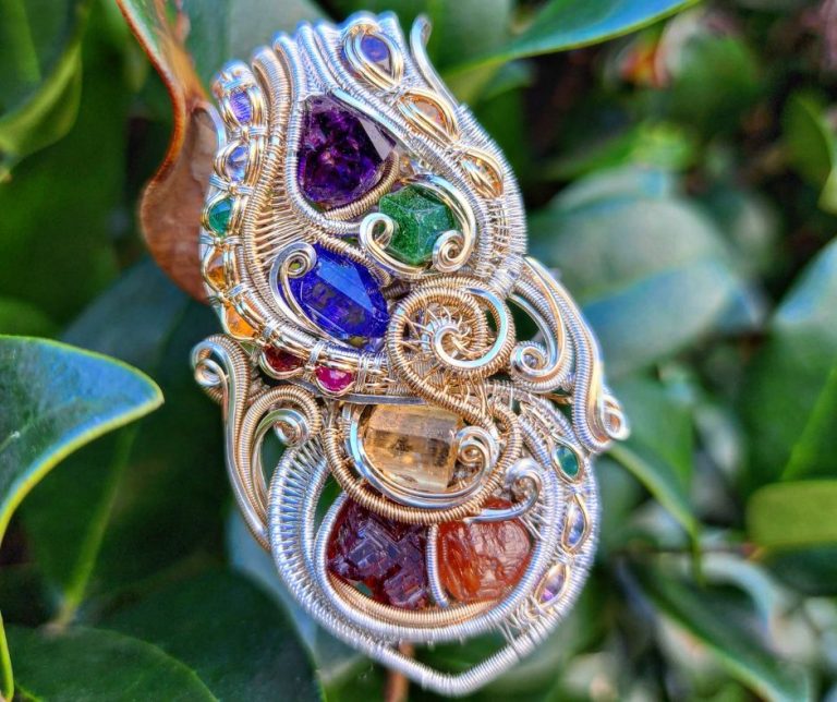 Simple Wire Wrapping Techniques - Rock & Gem Magazine