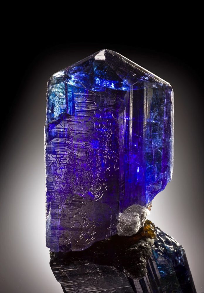 How to Identify Tanzanite - Rock & Gem Magazine