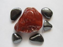 Hematite Stone: Rock Science - Rock & Gem Magazine