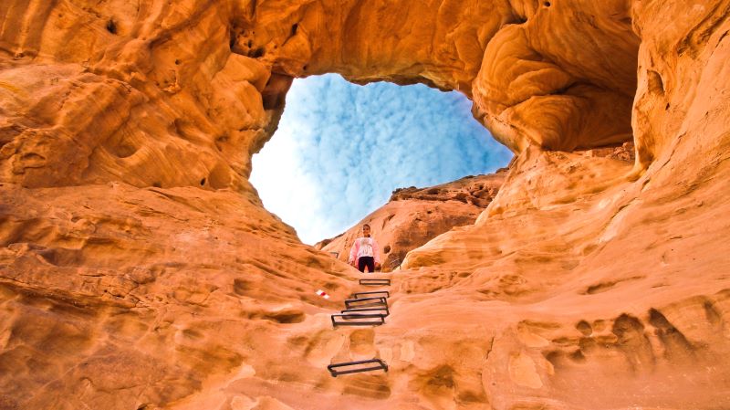 Eilat Stone: Israel’s Gem of Many Colors - Rock & Gem Magazine