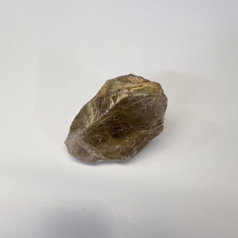 Rutilated Quartz: How to Facet for Stunning Gemstones