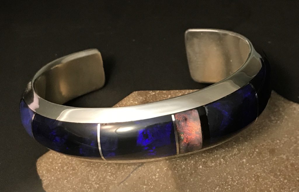 Setting Opals Without Prongs - Rock & Gem Magazine