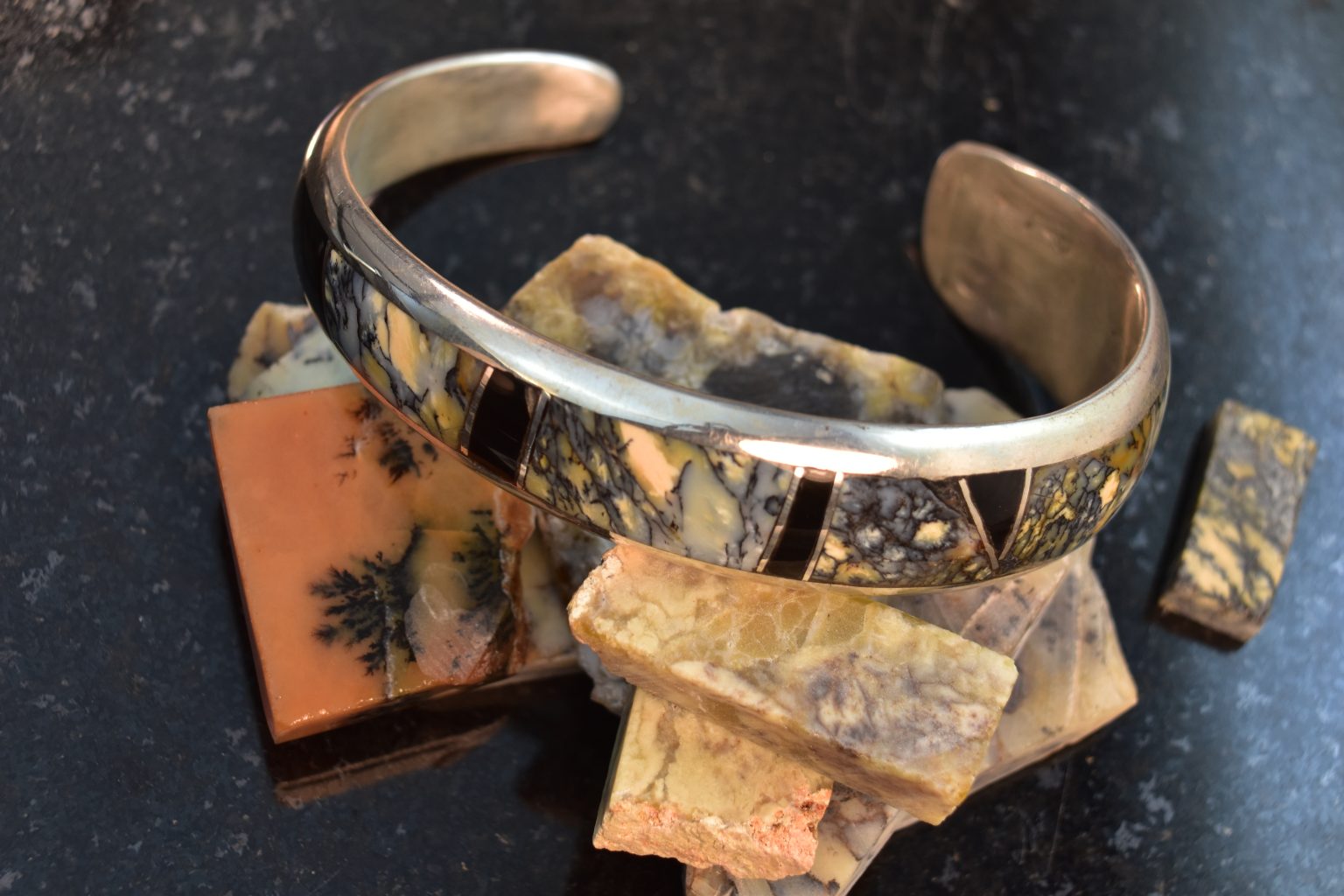 Setting Opals Without Prongs - Rock & Gem Magazine