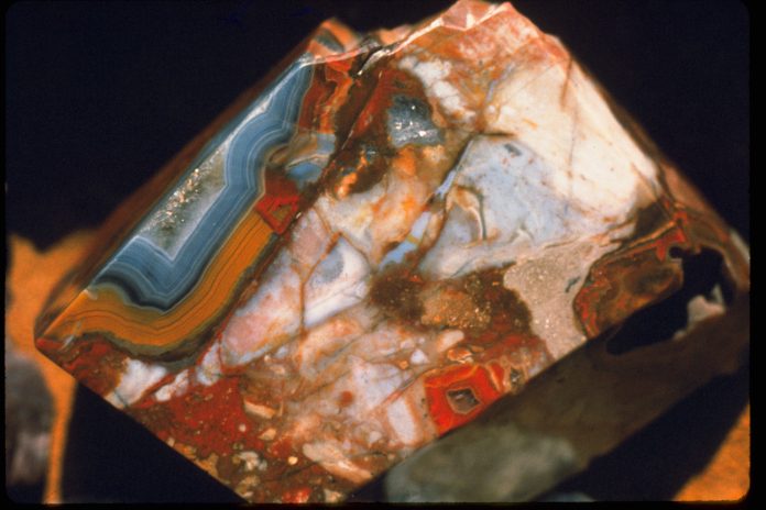 Flint Rock: Formation and Properties - Rock & Gem Magazine
