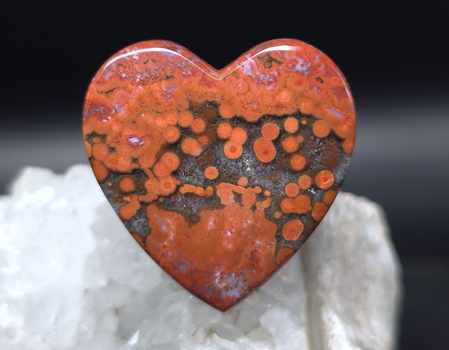 Duncan Poppy Jasper: Cabbing Guide - Rock & Gem Magazine